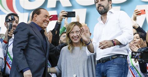 Sondaggio centrodestra fa il vuoto E c è un crollo choc Libero Quotidiano it