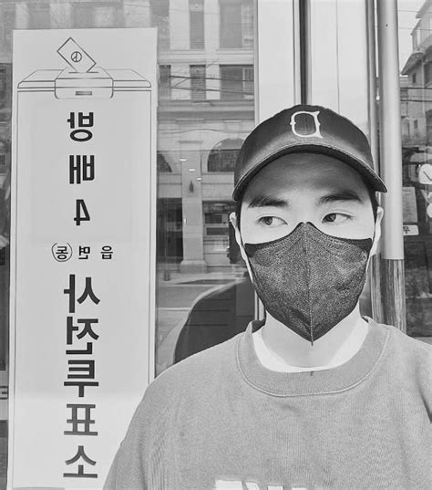 아이돌 옷·손 조심 주의보