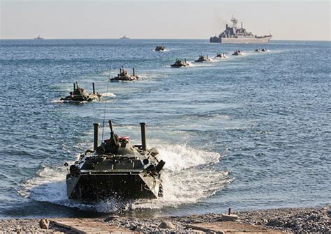 BlackSeaNews | Морская пехота Черноморского флота РФ проходит горную ...