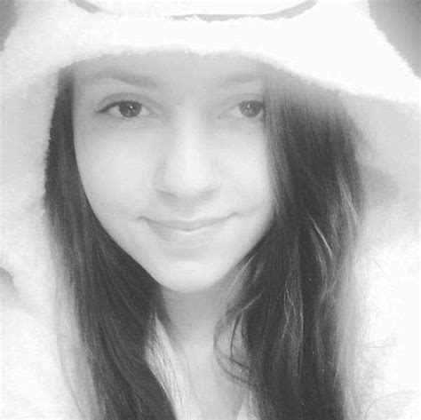 Olivia Bonners Instagram Twitter And Facebook On Idcrawl