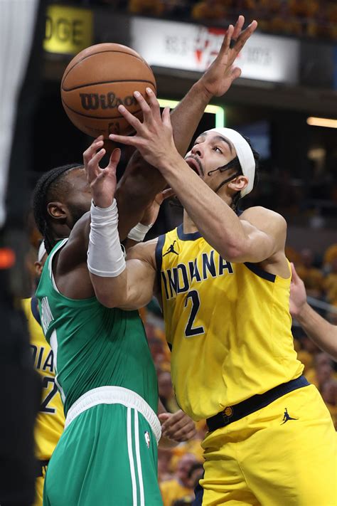 Celtics Surge Late Vs Pacers Take 3 0 Lead In East Finals Reuters