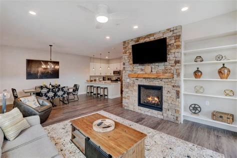 New Luxury Loft 208 Hot Tub And Great Views Best Price 500 Free