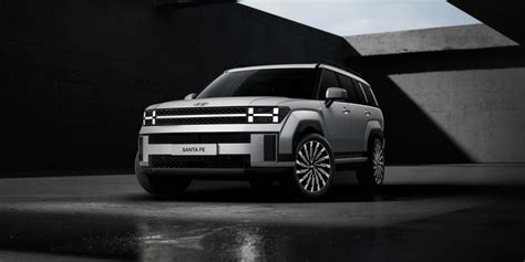 “h 라이트에 테라스 콘셉트”…현대차 5세대 싼타페 베일 벗었다 전자신문