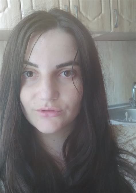 Brendacox主播：免费直播性爱表演和聊天 Stripchat