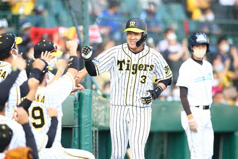 ＜神・d＞5回1死一塁、大山は逆転2ランを放ち笑顔（撮影・後藤 大輝） スポニチ Sponichi Annex 野球