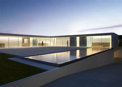 Casa Del Atrio By Fran Silvestre Arquitectos