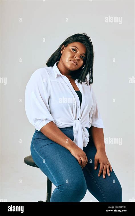 Plus Size Model Jeans Hi Res Stock Photography And Images Alamy