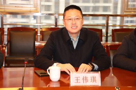 兵团乌鲁木齐经济技术开发区党工委副书记、常务副主任王伟琪一行来华源医药集团考察 华源新闻 华源医药网