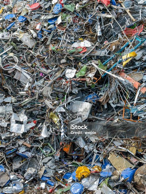 Daur Ulang Tumpukan Besi Campuran Sampah Sampah Di Tempat Barang
