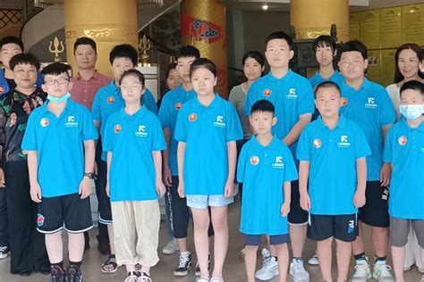 上海慧新教育《筑梦好少年·少年领袖》夏令营南阳站举办雄鹰队蒙古巅峰