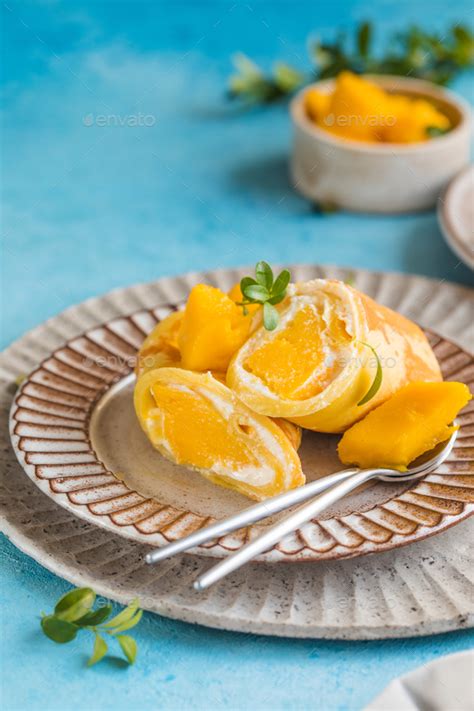 Sticky Rice And Mango Crepe Cake Roll Hong Kong Thai Food Style In