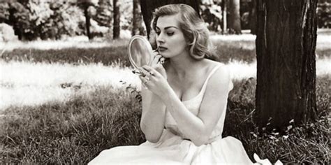 Beauty Secrets What Your Makeup Says About Your Personality YourTango