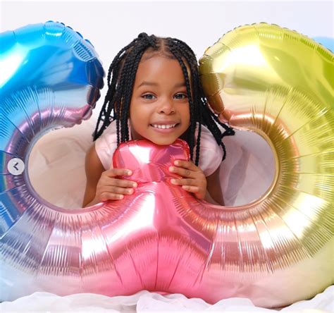 Gospel Singer Sinach Shares Beautiful Photos Of Her Daughter As She