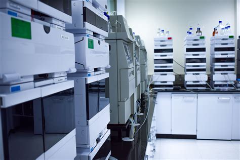 Methods For The Passivation Of High Performance Lc Instruments And Columns