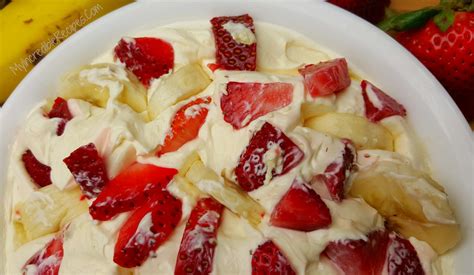 Strawberry Banana Cheesecake Salad