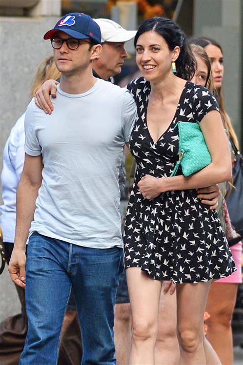 Celebrity Couples Who Got Secretly Married