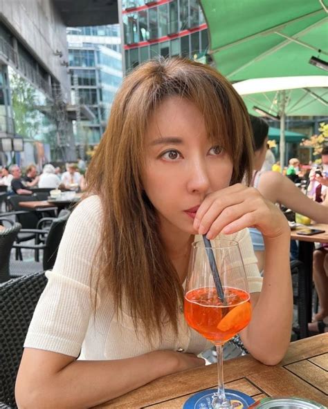 54세 비혼 김완선 나이 실감 안나는 미모 여행의 끝이 보이네