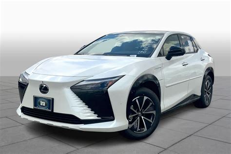 New 2024 Lexus RZ PREMIUM Sport Utility In Danvers RA024695 Ira
