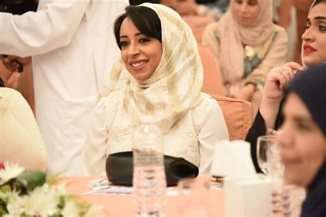 السيدة حجيجة آل سعيد ترعى احتفالية تعليمية مسقط بيوم المرأة العمانية