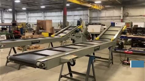 Rubber Top Incline Cleated Belt Conveyor Youtube