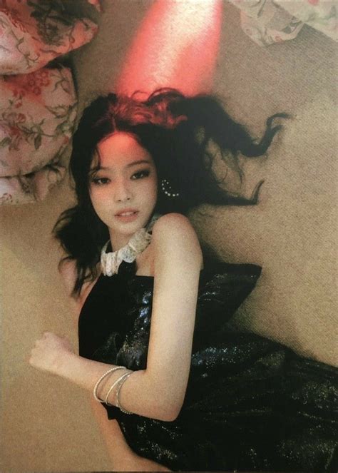 𝙹𝚎𝚗𝚗𝚒𝚗𝚒 Adlı Kullanıcının Jennie Panosundaki Pin Ünlüler Koreli