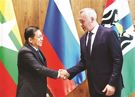 နိုင်ငံတော်စီမံအုပ်ချုပ်ရေးကောင်စီဥက္ကဋ္ဌ နိုင်ငံတော်ဝန်ကြီးချုပ် ဗိုလ်ချုပ်မှူးကြီး မင်းအောင်လ