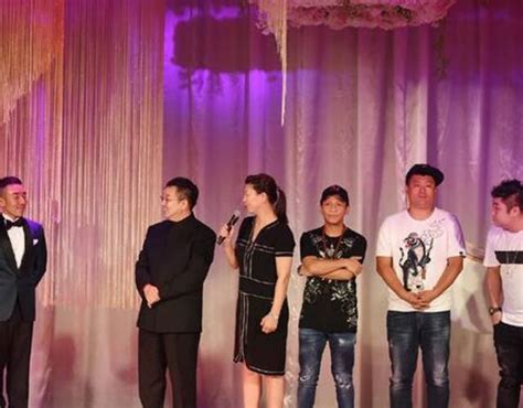《乡村爱情》刘大脑袋女儿大婚 赵本山及众弟子出席