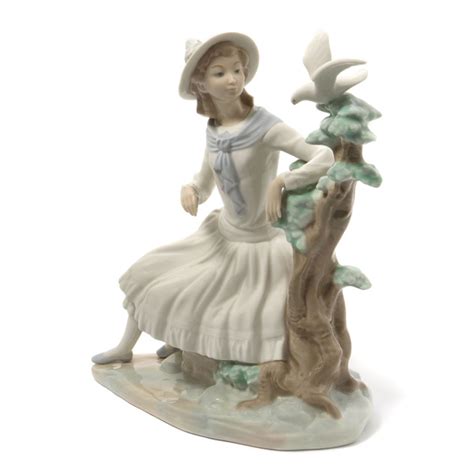 Фарфоровая фигура Девушка с голубем Испания Nao купить по выгодной цене в интернет