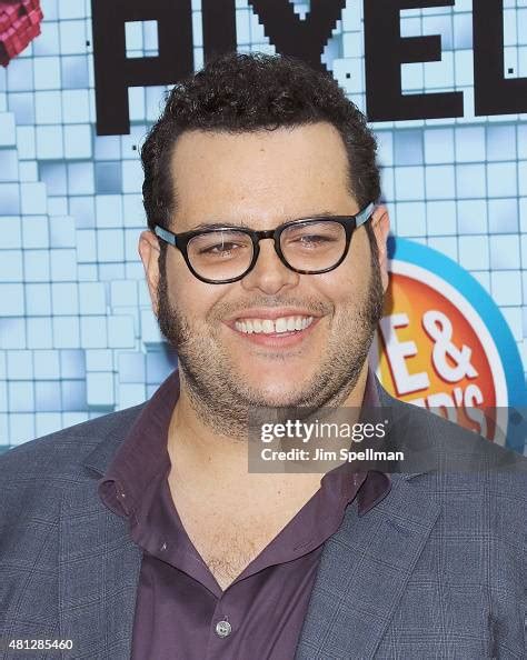 Actor Josh Gad Attends The Pixels New York Premiere At Regal E Walk