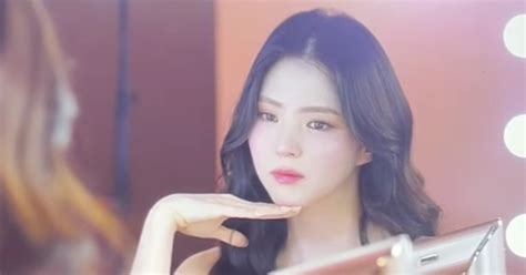 한소희 조명 필요 없는 비주얼…디즈니 공주도 울고 가겠어