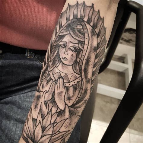 55 Lovely Virgin Mary Tattoo Ideas