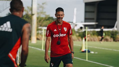 Por Qué Demichelis Pidió Un Delantero Más Para River Y Cuáles Son Sus