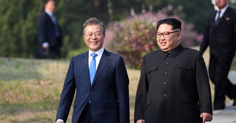 정부 판문점 선언 1주년 행사계획 연락사무소로 北에 통지