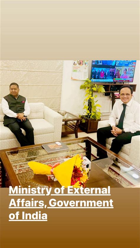 Truly An Honour To Be At Eam Shri S Jaishankars Office With Shri Randhir Jaiswal Official