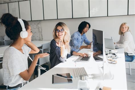 Pourquoi Choisir Une Agence Web Point Virgule And Co