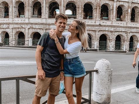 Eugenia De Martino ¿quién Es La Novia Del Peque Schwartzman