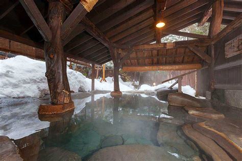 【冬の秘湯ランキングtop10】最高のパワースポット！源泉かけ流し・美肌の湯・雪見風呂など温泉24選も Tabizine～人生に旅心を～