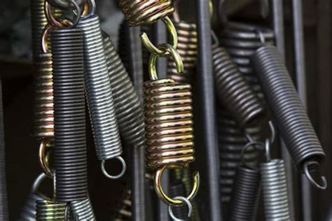 The Difference Between Progressive And Linear Rate Springs