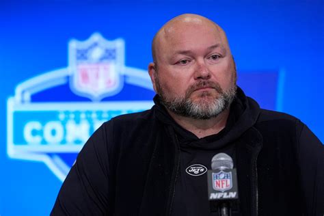 Jets Gm Joe Douglas Addresses Haason Reddick Holdout For First Time