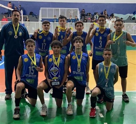 VOLEIBOL Atletas de RO brilham na VI Copa Craque do Vôlei e conquistam