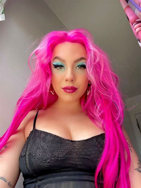 Chrissy Chrissychlapp On X Chrissy Pink Hair Dye Straight Guys