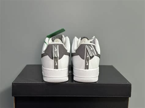 Air Force 1 07 Lv8 Ut White Metallic Dark Grey