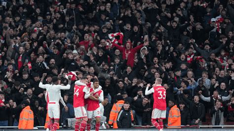 Arsenal Stage Thrilling Fightback To Maintain Five Point Lead Over Man