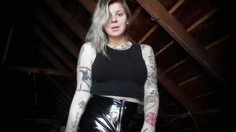 WEDGIED TIL IT HURTS AND RIPS Elles Fetish Corner Clips Sale Com