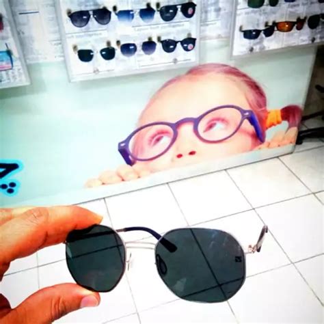 خرید و قیمت عینک آفتابی نوید محمد زاده قورباغه از غرفه عینک چشم گیر