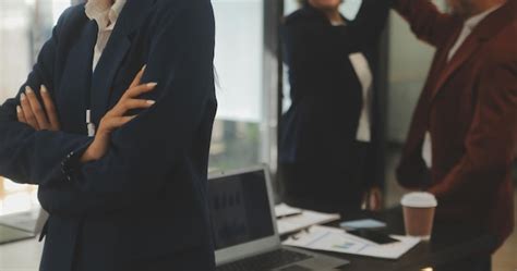 Заседание бизнес команды работающей с новым стартап проектом