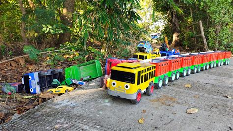 Mobil Truk Tronton Tayo Panjang Penuh Mobil Mobilan Crane Mobil Balap