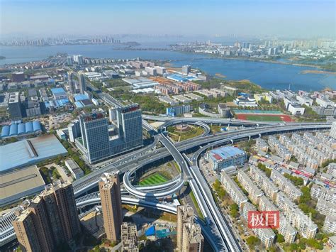江城再现“武汉蓝”凤凰网湖北凤凰网