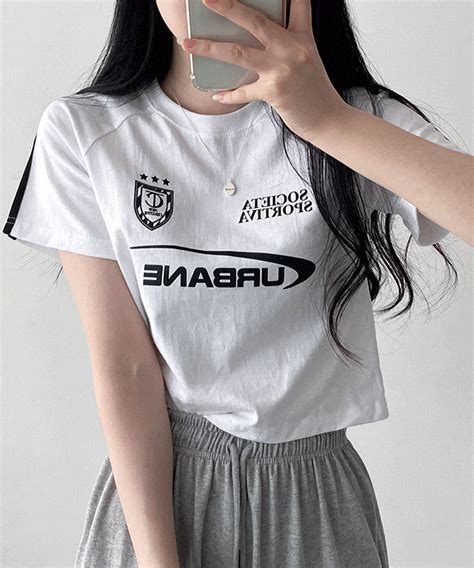 [힙한 꾸안꾸] 스포티한 레이싱 어반 크롭 나그랑 반팔 티셔츠 4color 에이블리
