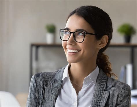 Premium Photo Young Happy Cheerful Professional Business Woman Happy